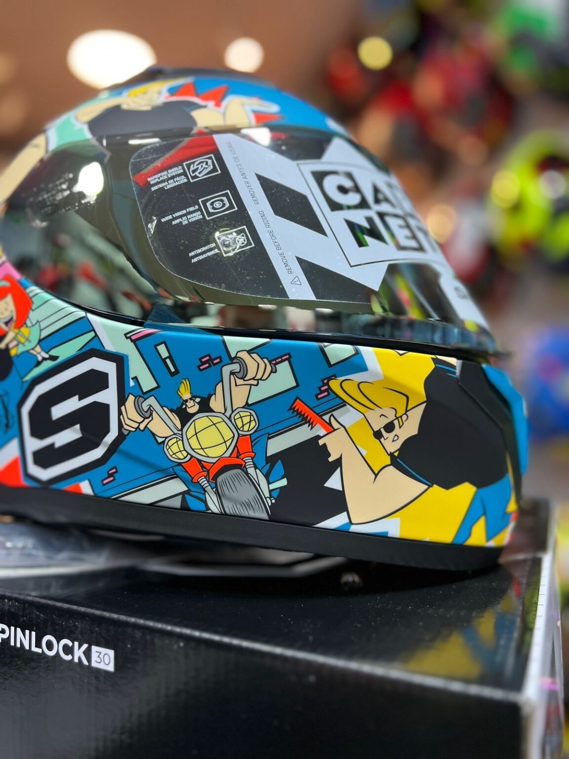 Casco SHAFT 582SP x Johny Bravo Edicion limitada Cartoon Network ...